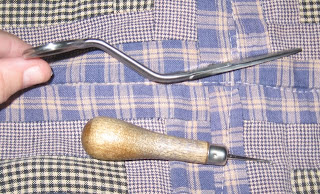 Hungry Hook Primitives: Rug Hooking Tutorial Lesson 1