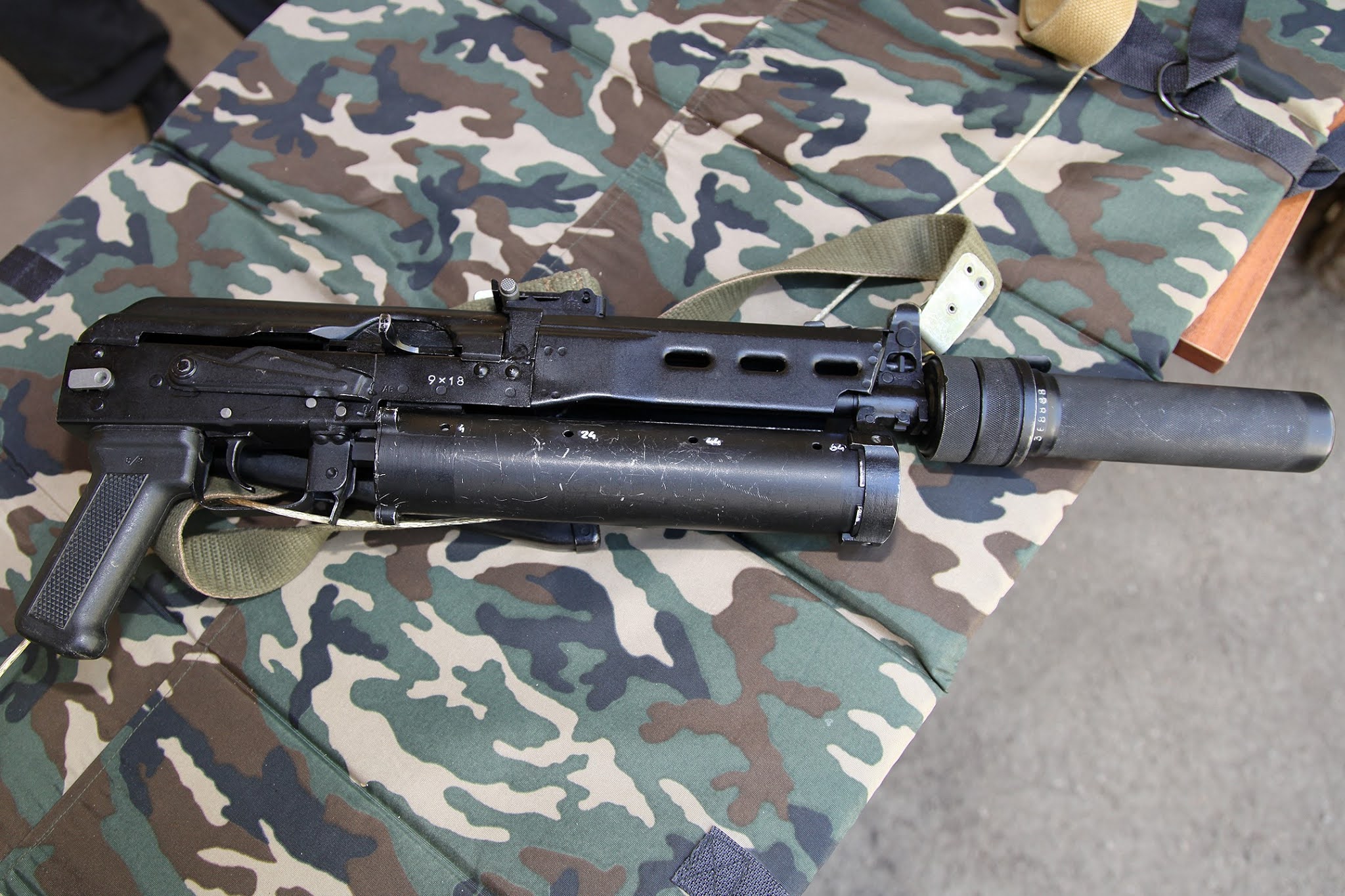 MILITER DAN ALUTSISTA, INDONESIA DAN DUNIA: Pistol Mitraliur ...