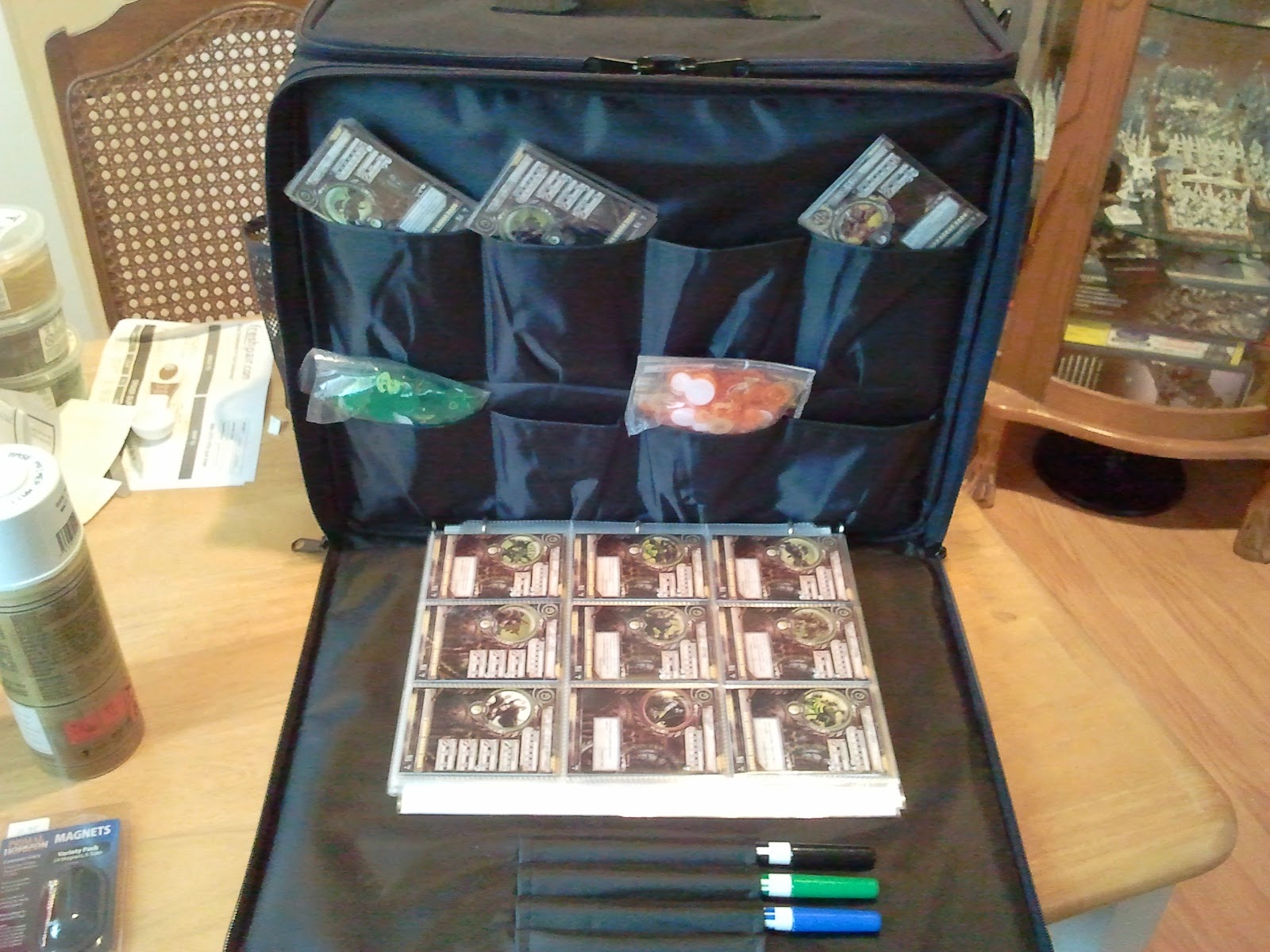 Apartment Wargaming: Unboxing 3/Figure Cases