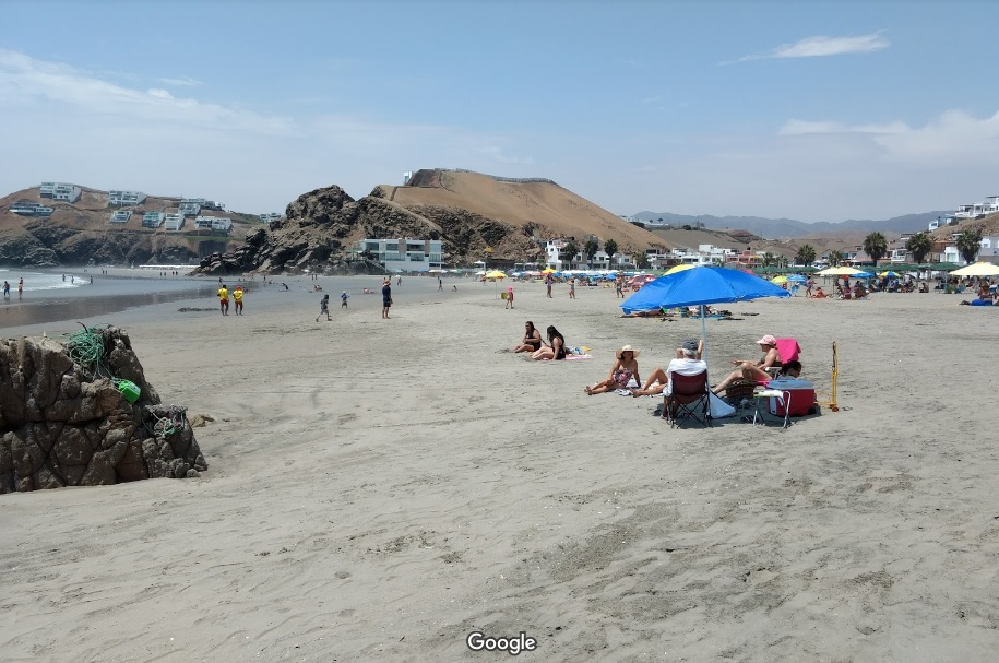 Playa Puerto Field en Cerro Azul
