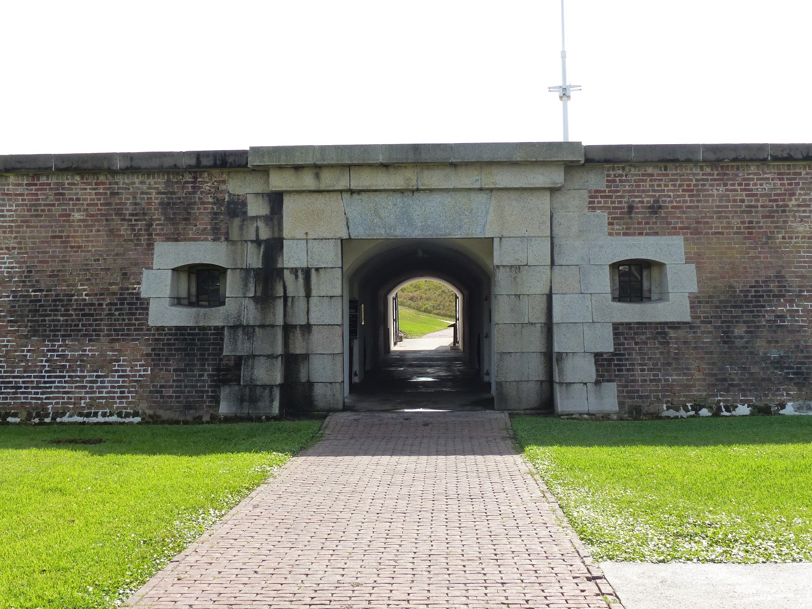 Land Cruising Adventure: Fort Moultrie and Fort Sumter | Charleston ...