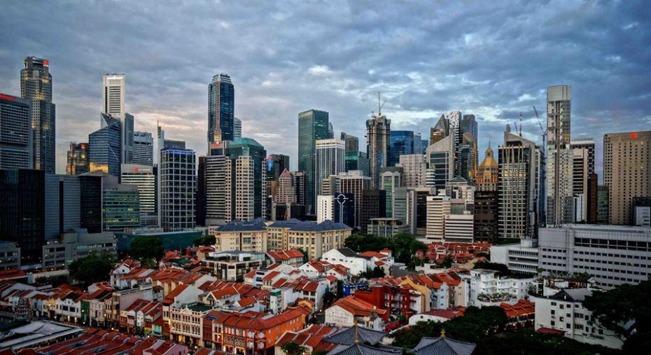 Economics World ! : Land scarce Singapore looks underground for space