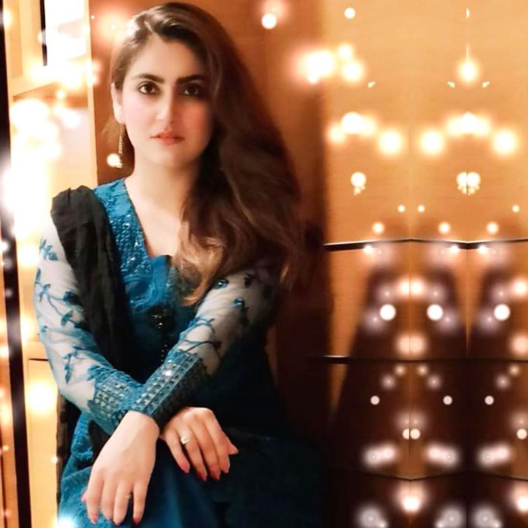 Beautiful Pictures of Hiba Bukhari and Laiba Khan from Set of Drama Tarap | Daily InfoTainment