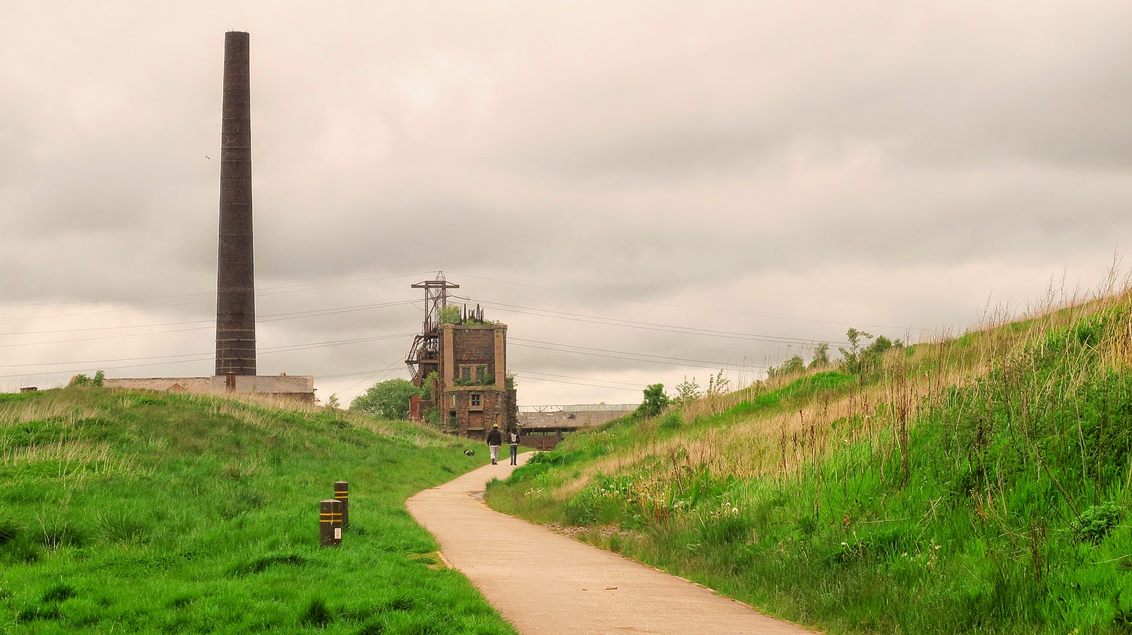 Two Wheels and a Camera: Biddulph Valley Way