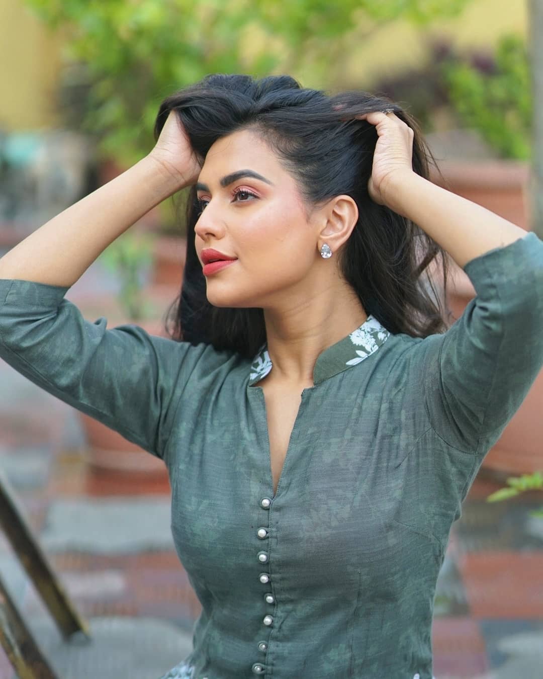 Nusrat Faria in Grey Suit Instagram Pose Ideas HD Photos