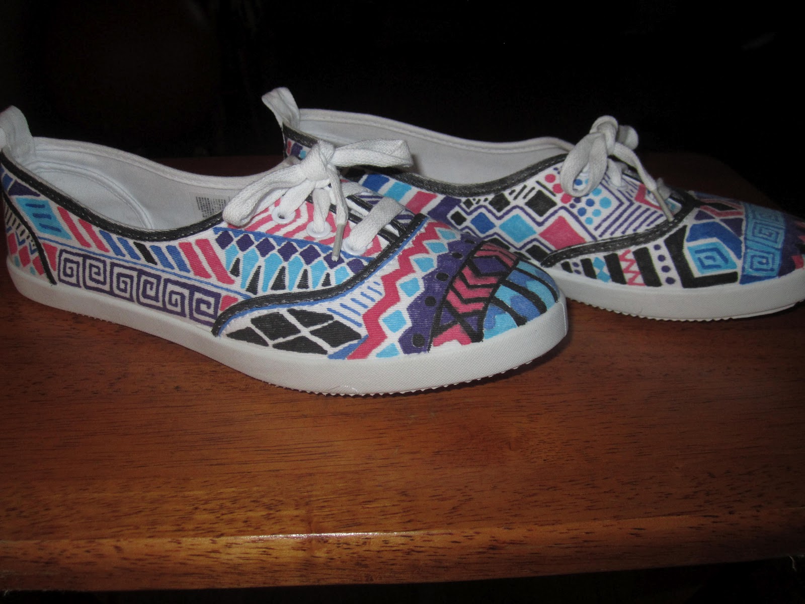 The Polished Designer: DIY: Tribal Shoes