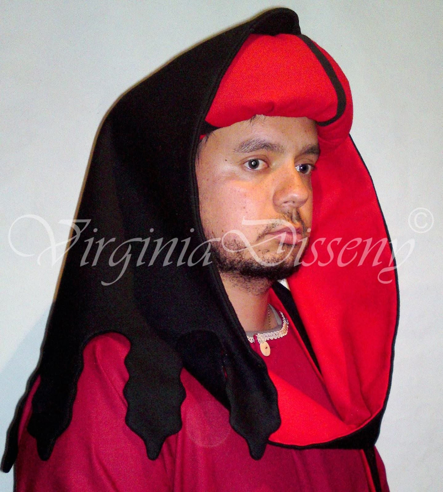 Virginia Disseny: De Capirote y Chaperón!!!