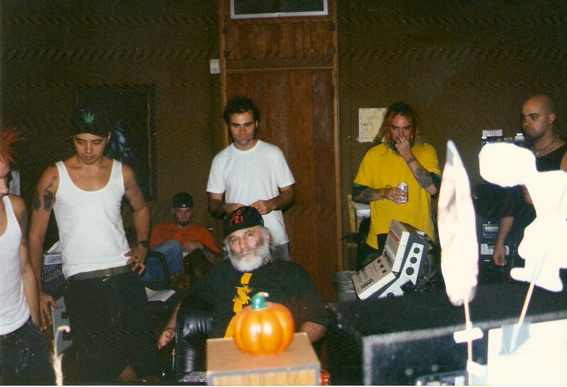 Growing Up Green : SOULFLY ONE.....LET'S HEAD TO MALIBU!! PART 2