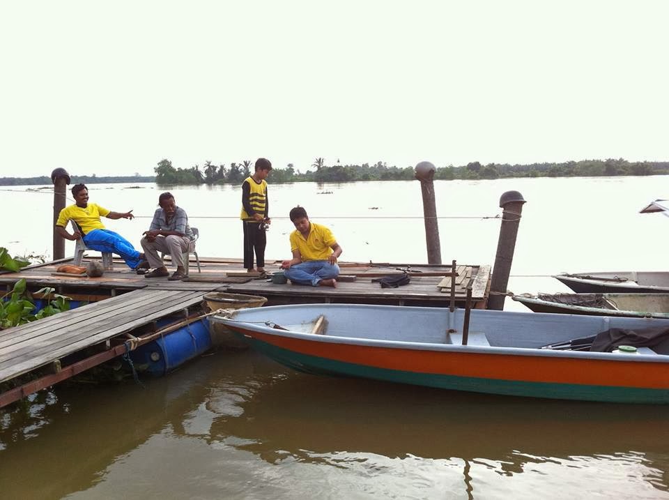 Memancing Udang Galah Di Teluk Intan Perak: TAGAN BOAT ENTERPRISE