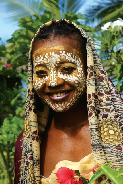 VIEW INTERESTING PHOTOS OF COMMUNITY PEOPLE IN MADAGASCAR