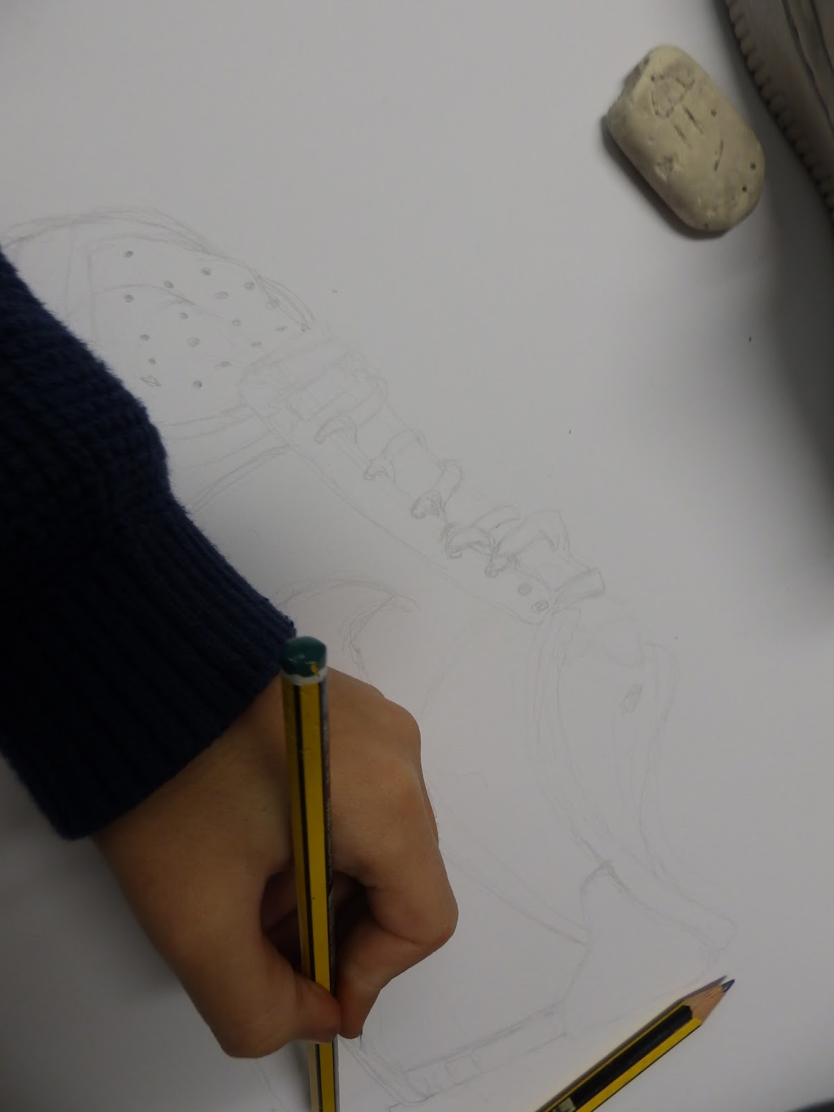 LES ARTS PLASTIQUES au lycée Comte de Foix: Dessin d'observation: ma ...