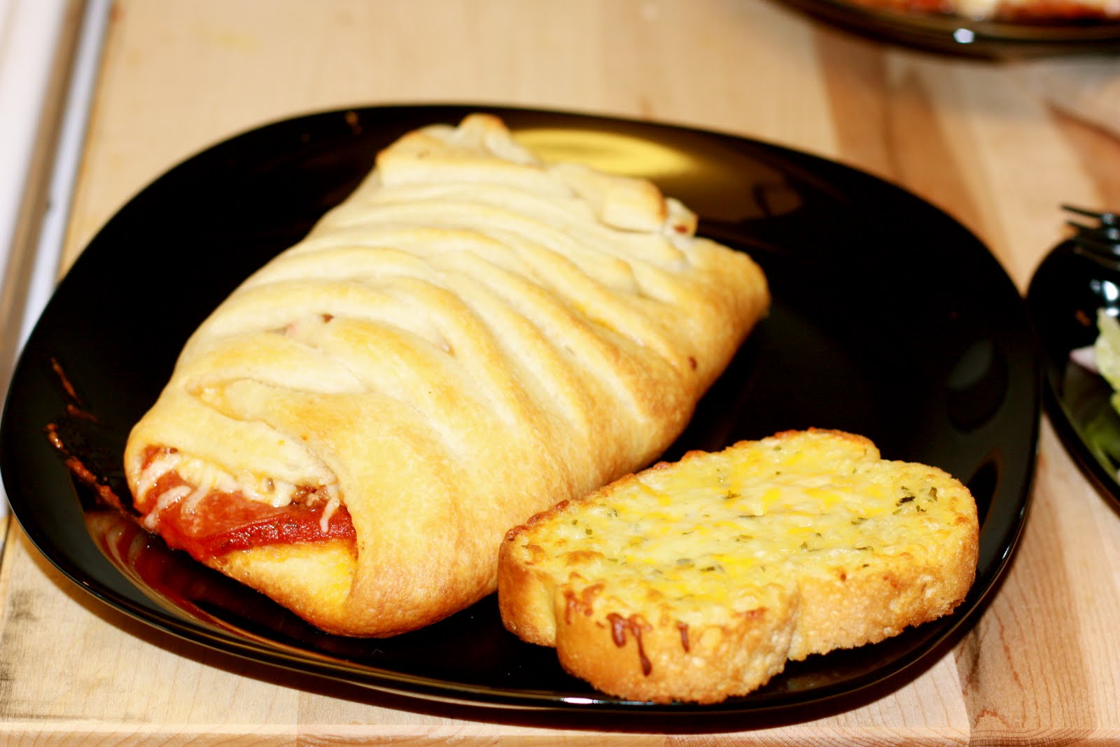 Itsy Bitsy Bits of Me: DIY Braided Calzone