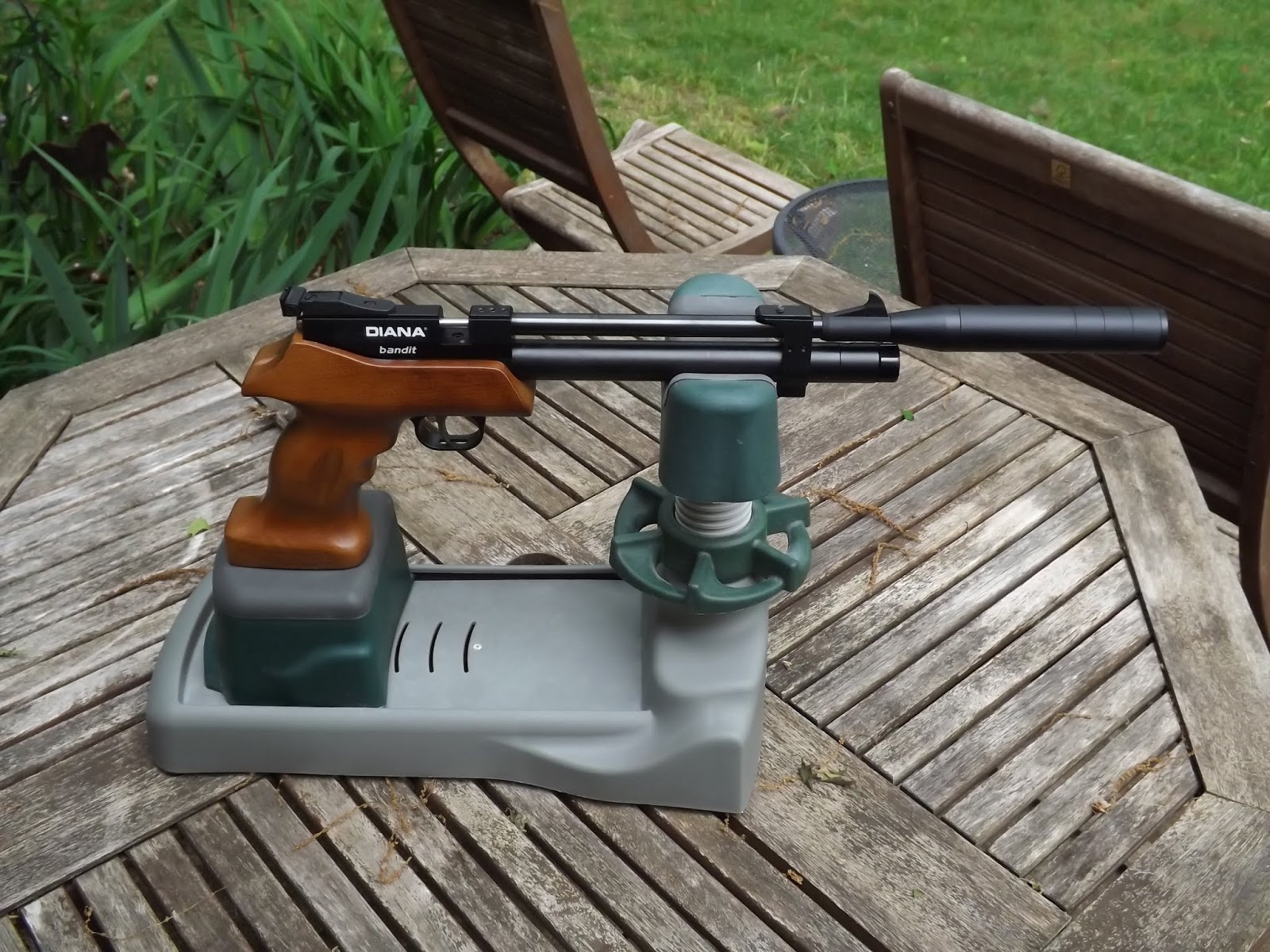 Hugh's Custom Air Guns: Diana Bandit PCP Pistol