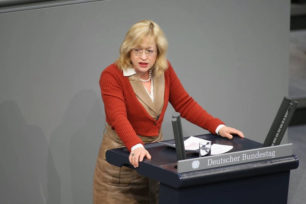 Dr. Barbara Höll, MdB Mitglied des Bundestages tritt der Community ...