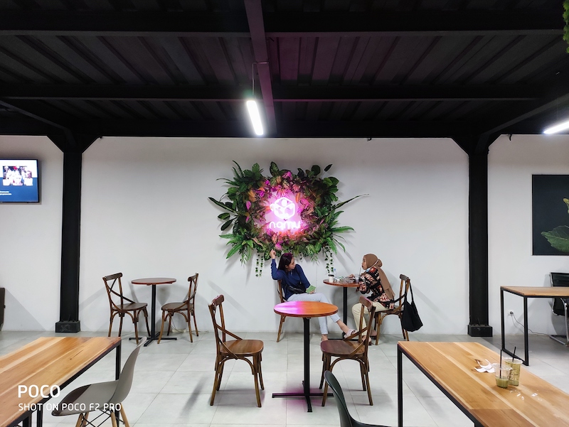 Namu Coffee & Eatery, Kafe Cozy dengan Menu Korean Specialities - Kisah ...