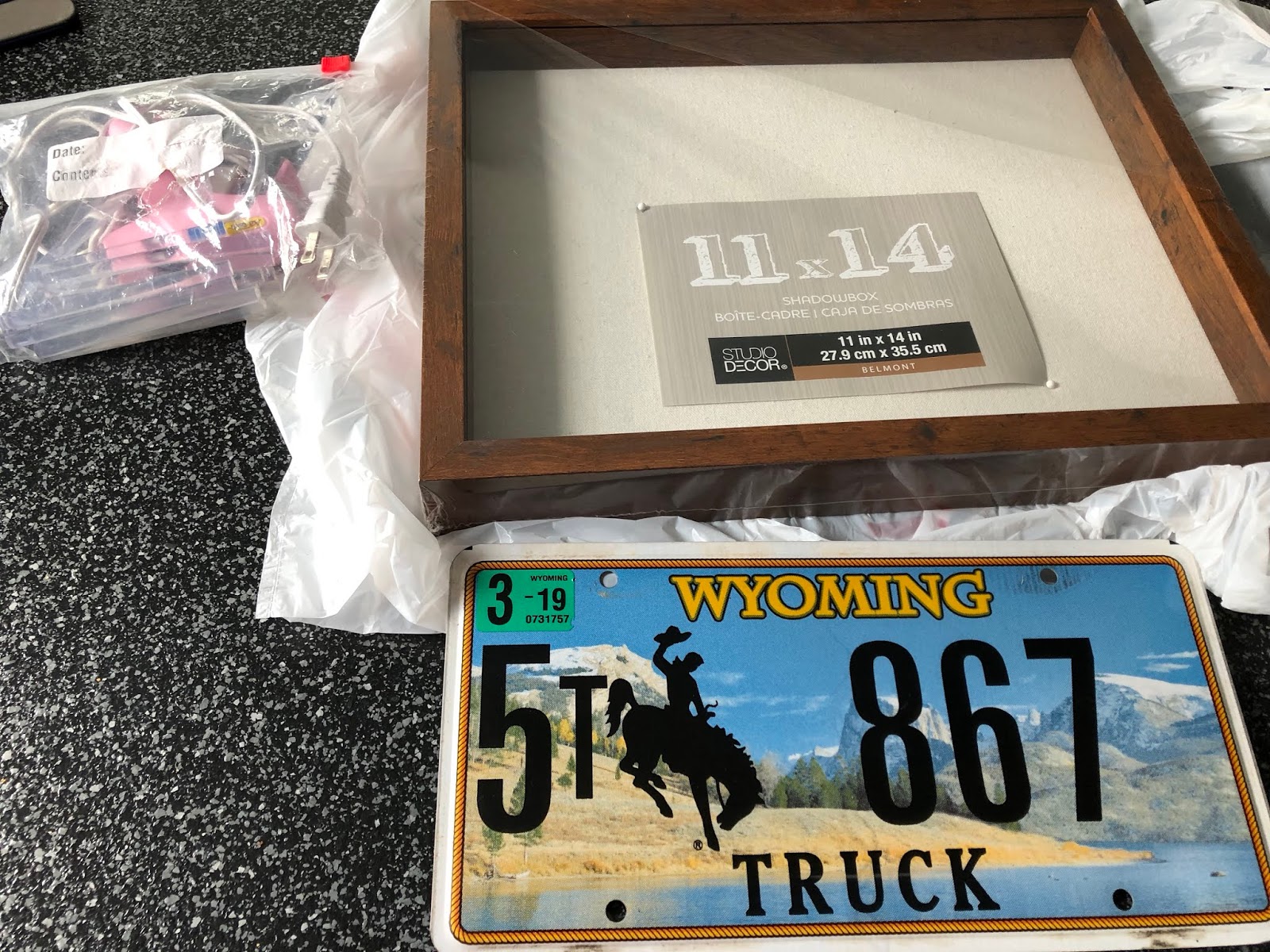 Stuff, Things, etc.: DIY Framed License Plate