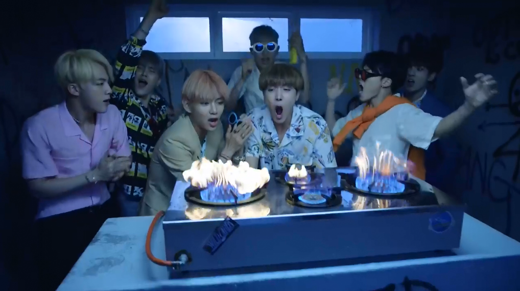 [REVIEW] BTS FIRE MV