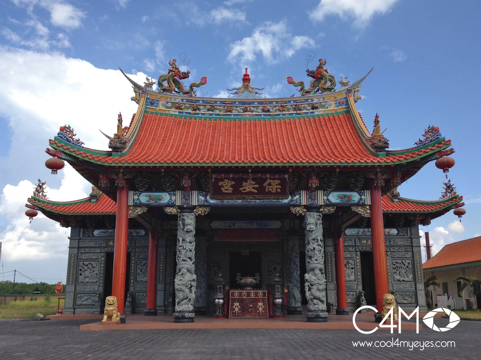 WIHARA SATYA DHARMA, BERSINAR DI TEPI TOL BALI MANDARA - Jalan Jalan ...