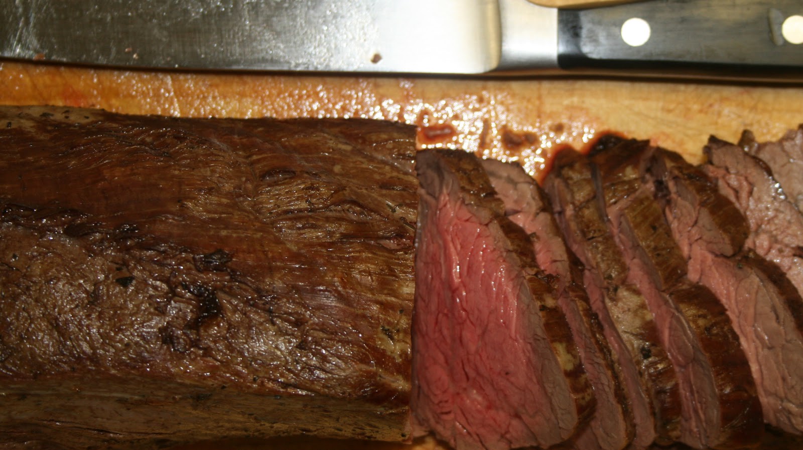 fridaynightdinnerbox: kitchen basics: cooking beef fillet