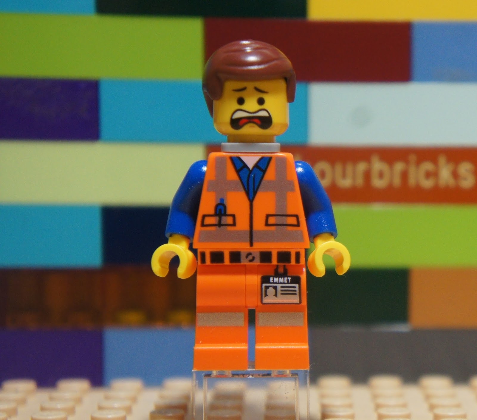 LEGO TLM018 The Movie Theme EMMET BRICKOWSKI Minifig Lopsided Closed ...