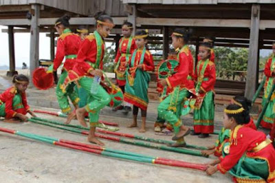 Tari Tradisional di Indonesia Beserta Gambarnya (34 Provinsi Lengkap ...