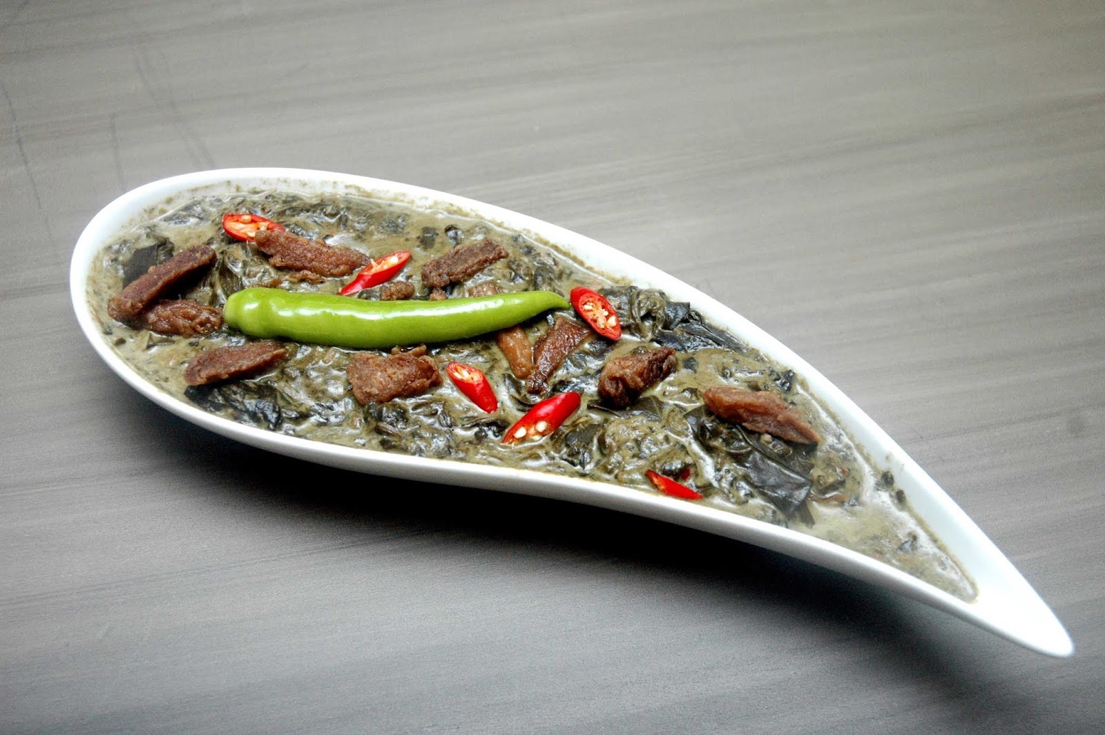 DUDE FOR FOOD: Happiness in a Box: The New Lechon-In-A-Box by Lydia's ...