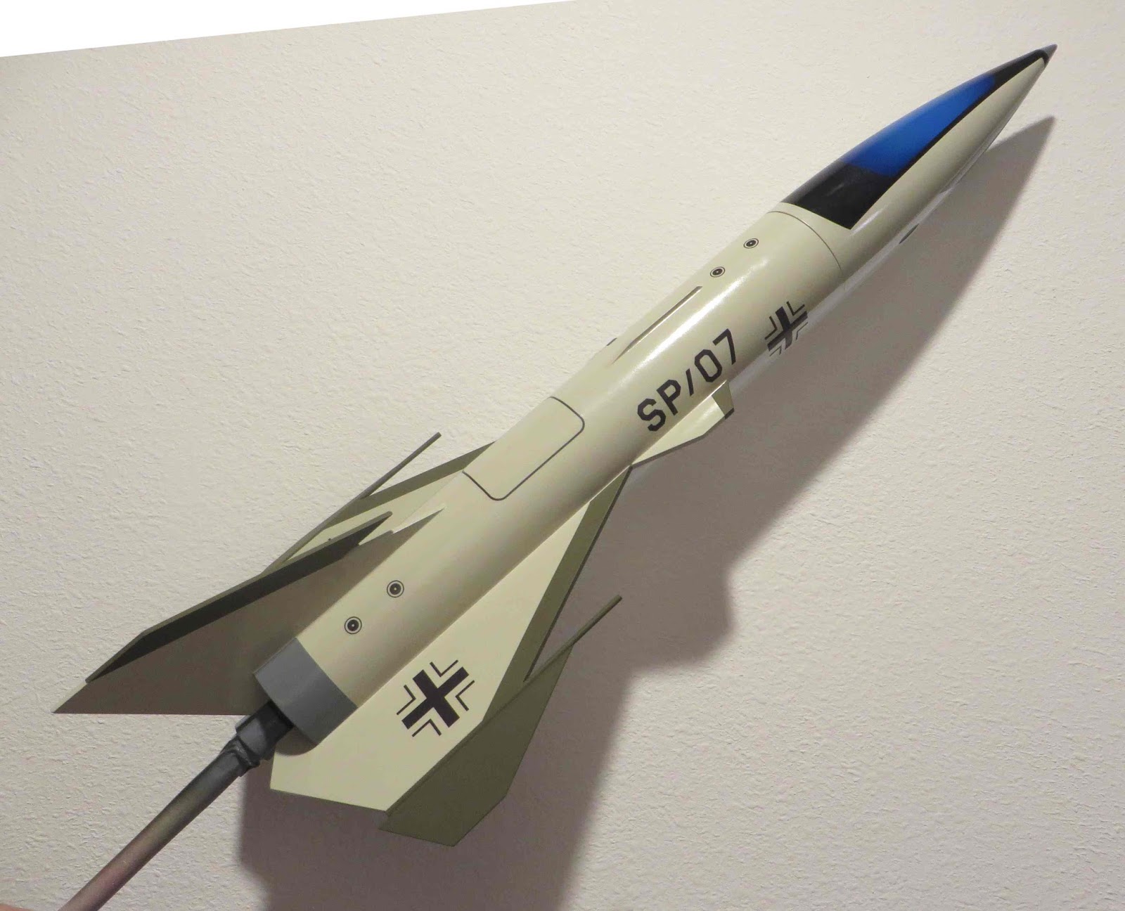 Model Rocket Building: Apogee Shrockets Skonk Wulf Finished