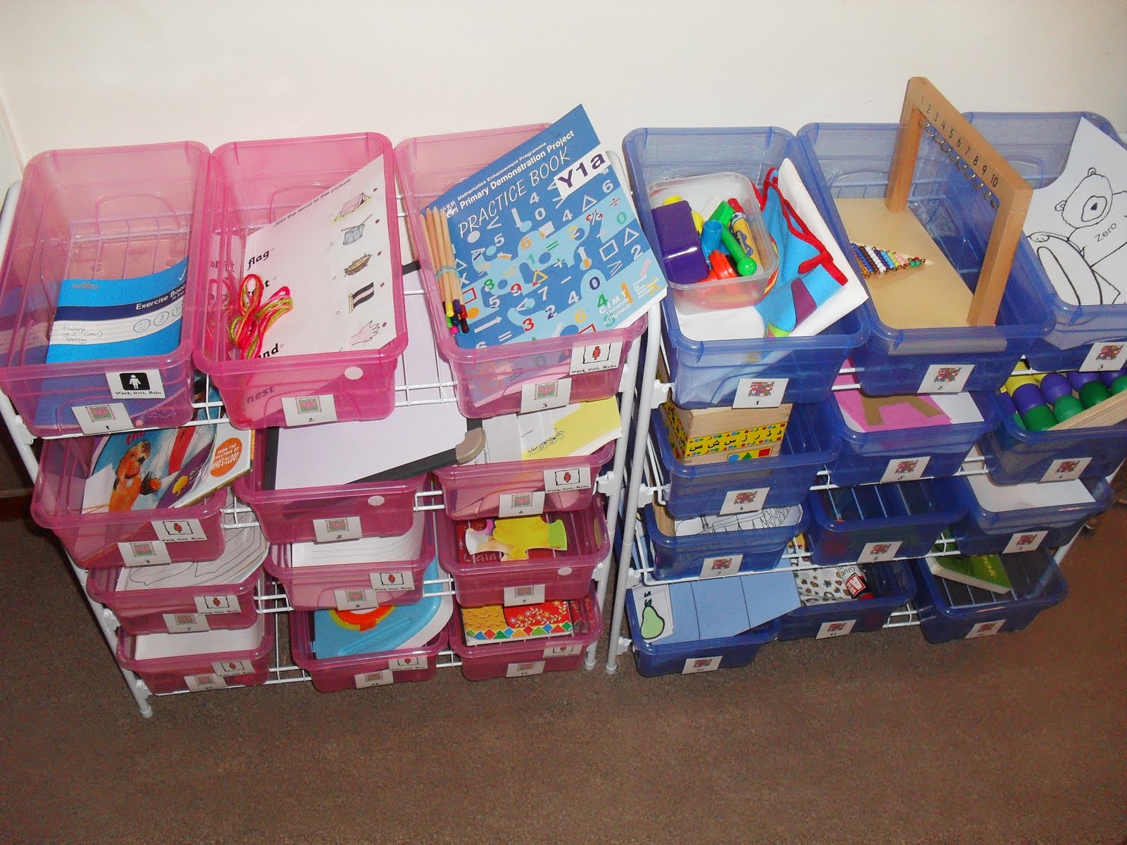 a muslim homeschool: Introducing workboxes with preschoolers