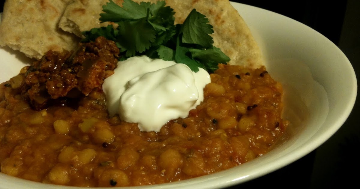 Flatrock Food: Mixed Dahl with Herb and Garlic Naan