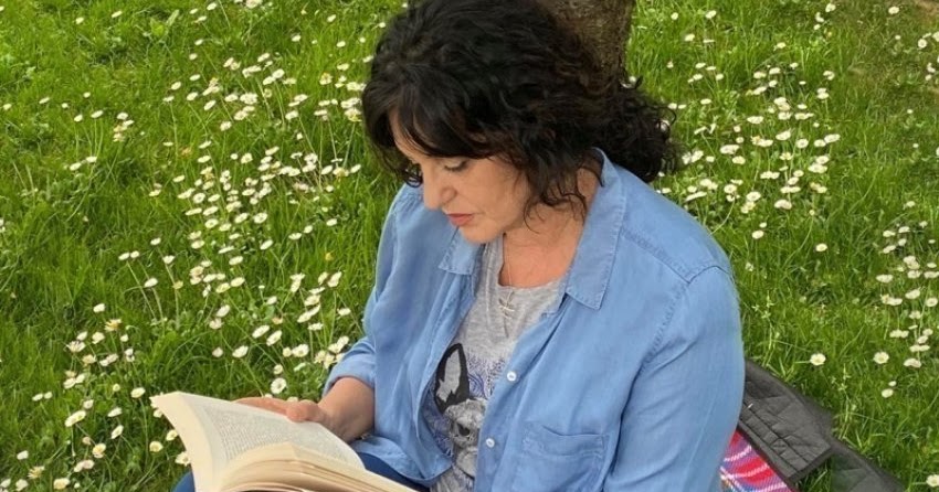 lv: Rita Petro: Libri, miku më i mirë i njeriut në këto kohë pandemie