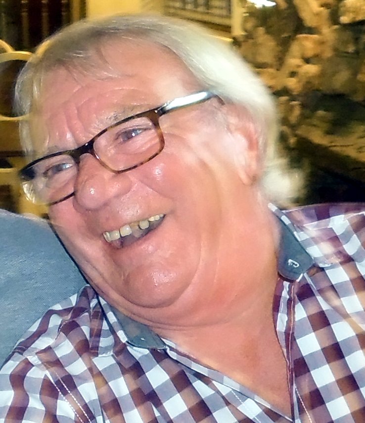 Nigel Fisher's Brigg Blog: BURNS NIGHT: POPULAR BRIGG LANDLORD ...