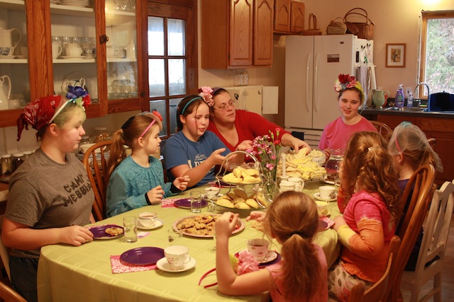 Amy's Blog: Cousin tea party