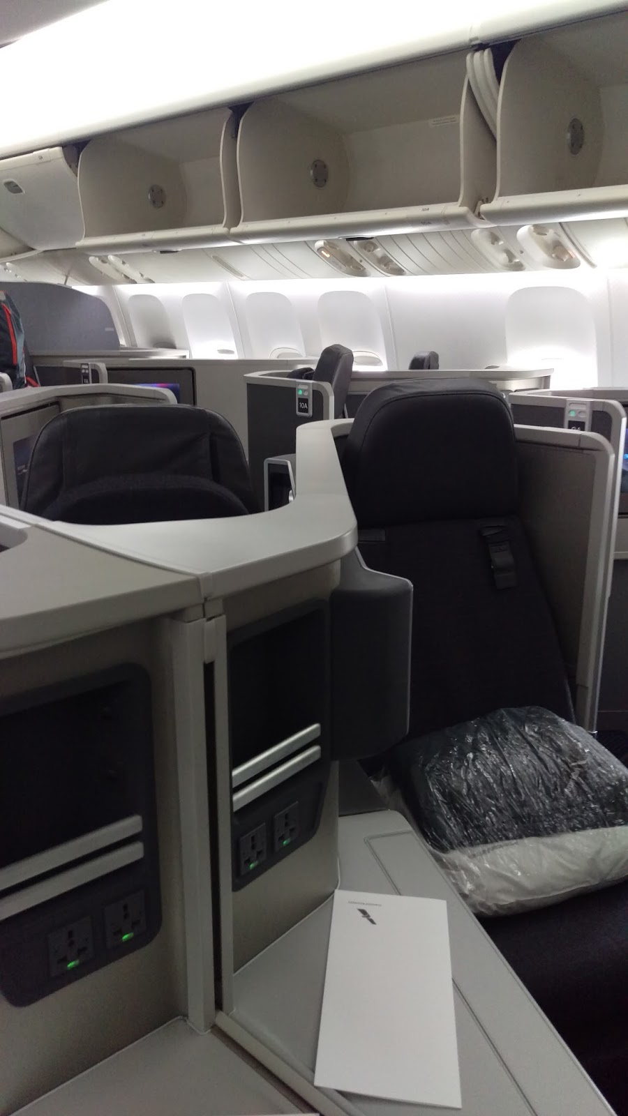 American Airlines 772 from LHR to JFK - Business Class - Premium Cabin ...
