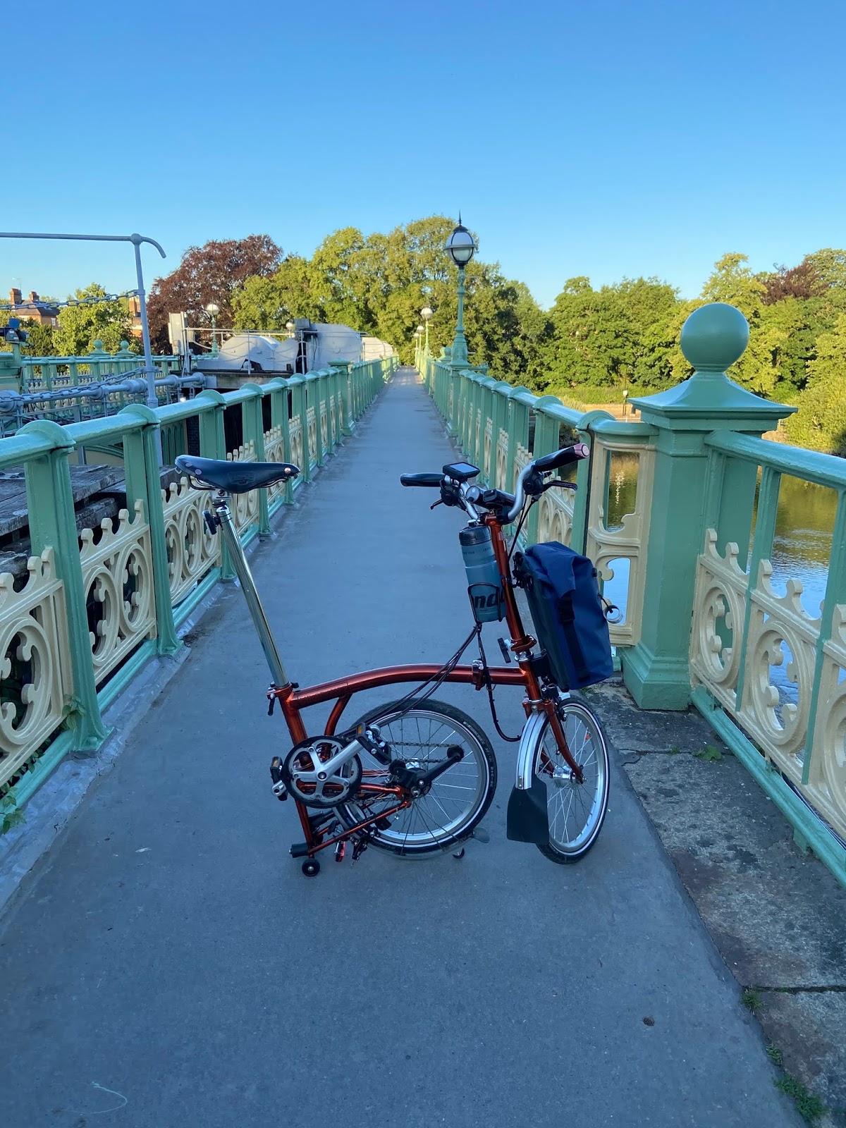 My Orange Brompton: Brompton all night London - Windsor - London