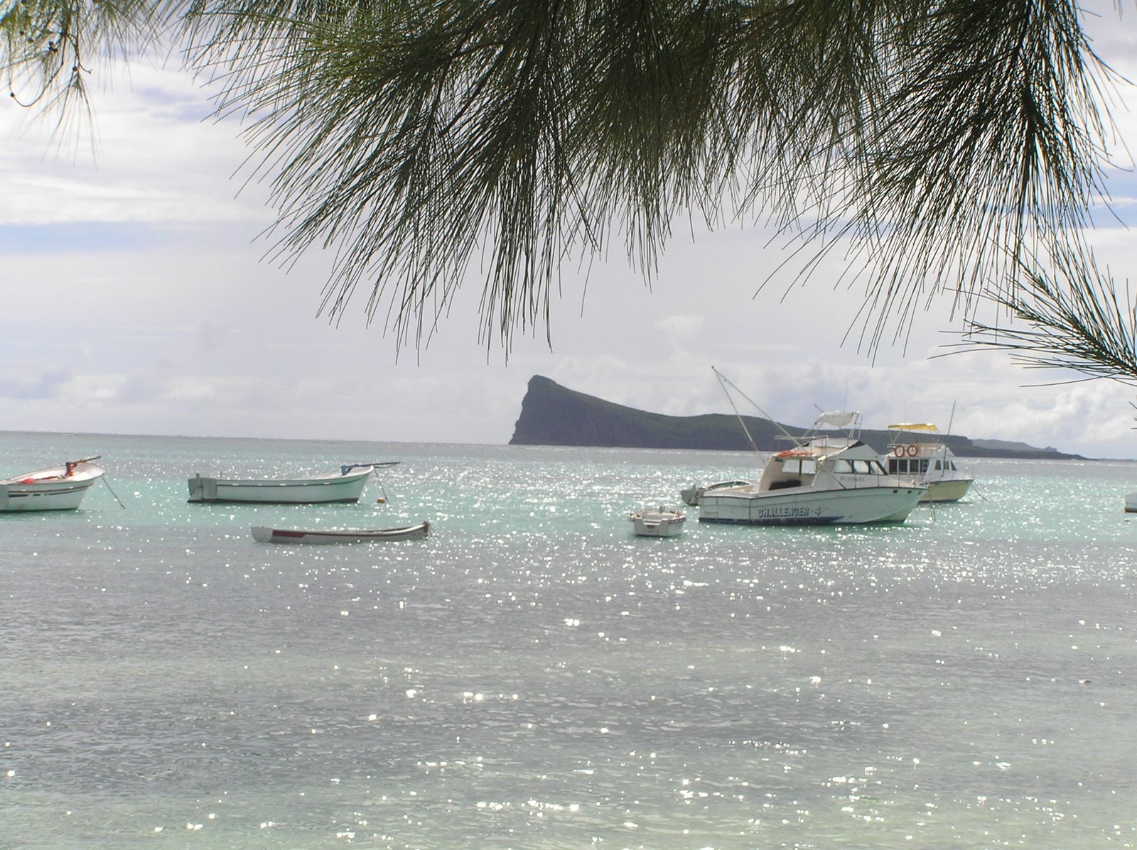 Self-Catering Accommodation Holidays Mauritius, Luxury En-Suite Air ...