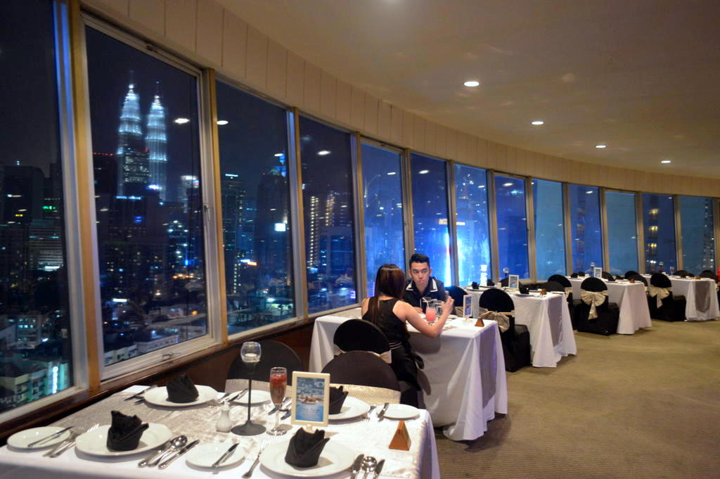 儀在1102: 星空下的浪漫飨宴 – Bintang Revolving Restaurant, The Federal Kuala Lumpur