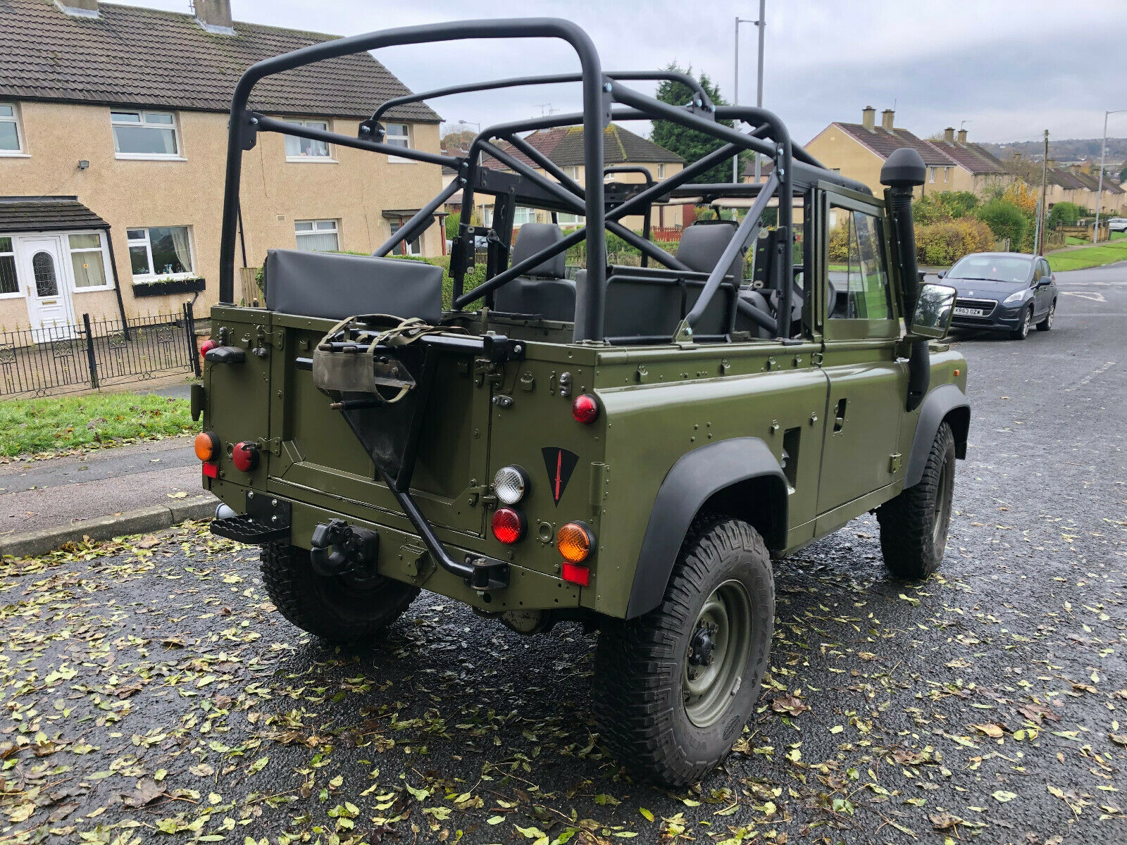 Landrover Defender: Land Rover Defender Wolf XD 90 Soft Top 300 Tdi ...