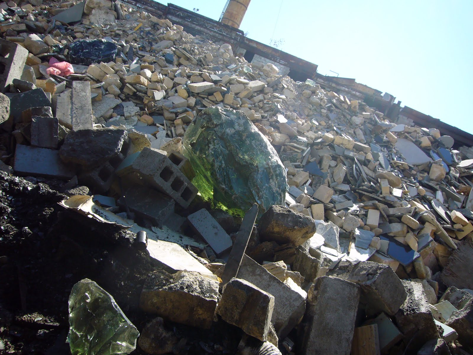 lost toronto: Consumer's Glass in Hamilton Update.
