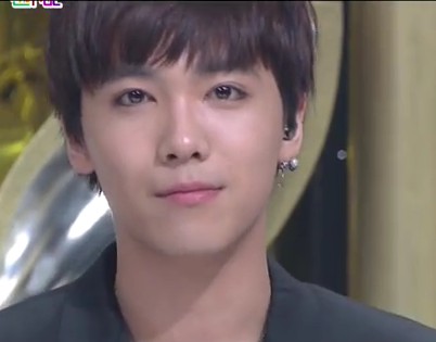 Lee hong gi,the cutest guy ever: new photos"hong gi new hairstyle"