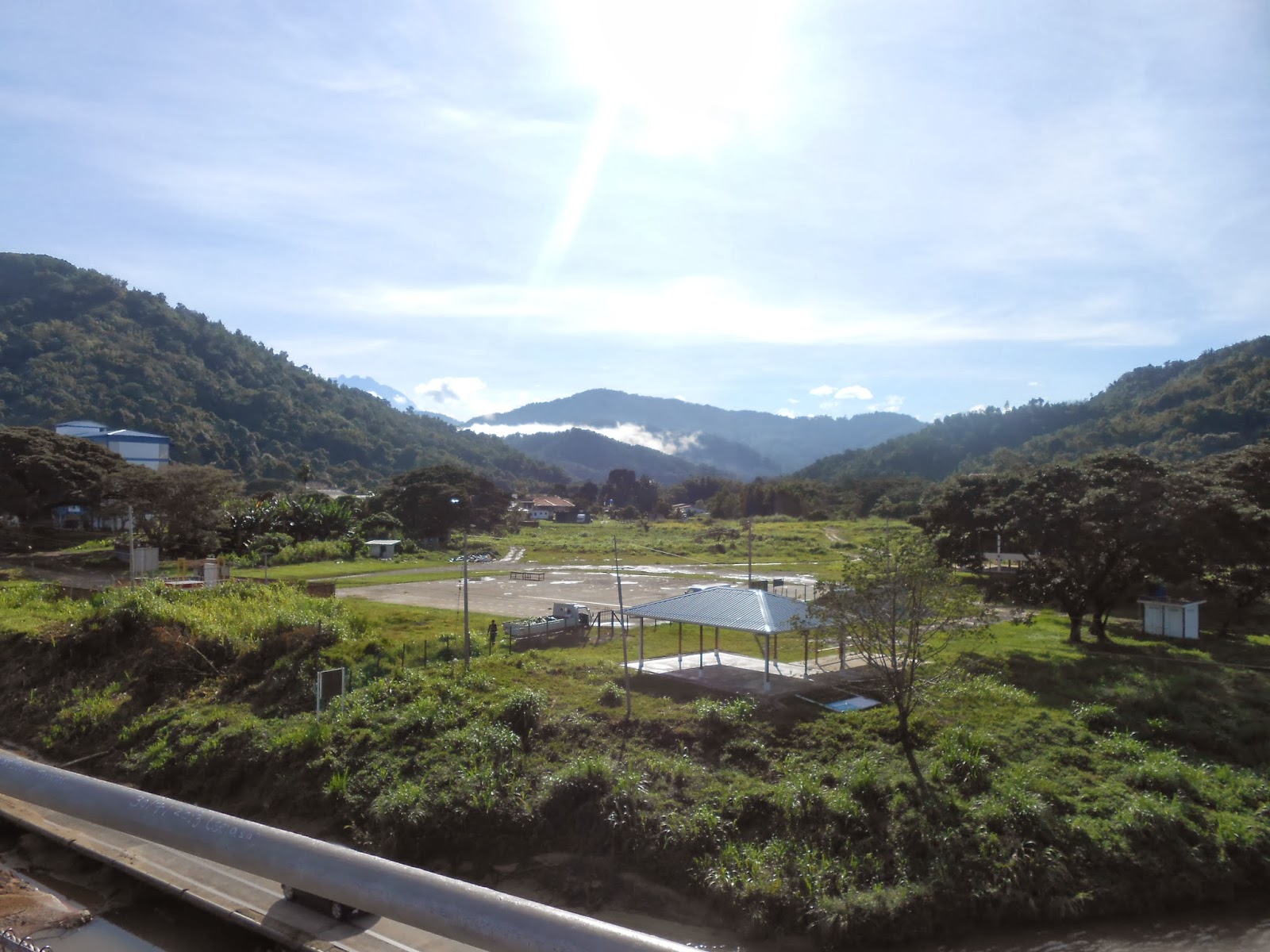 FREELITTLEBRAIN: Jambatan Tamparuli – the world famous hanging bridge ...