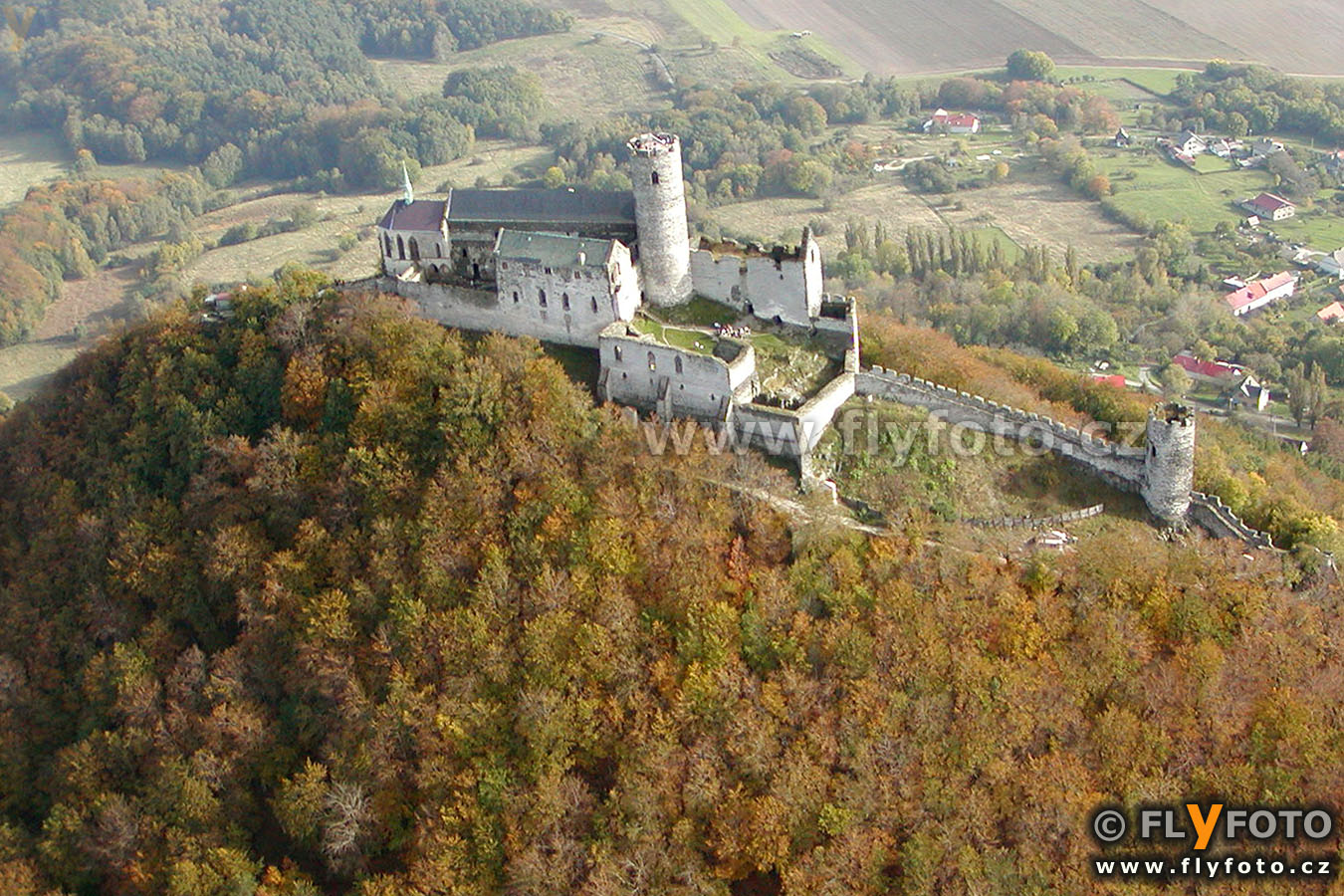 FLyFOTO letecká fotografie a video: Bezděz