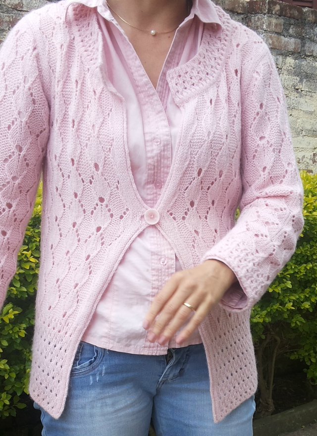 Casaco rosa de tricot - Blog Femina - Modéstia e Elegância
