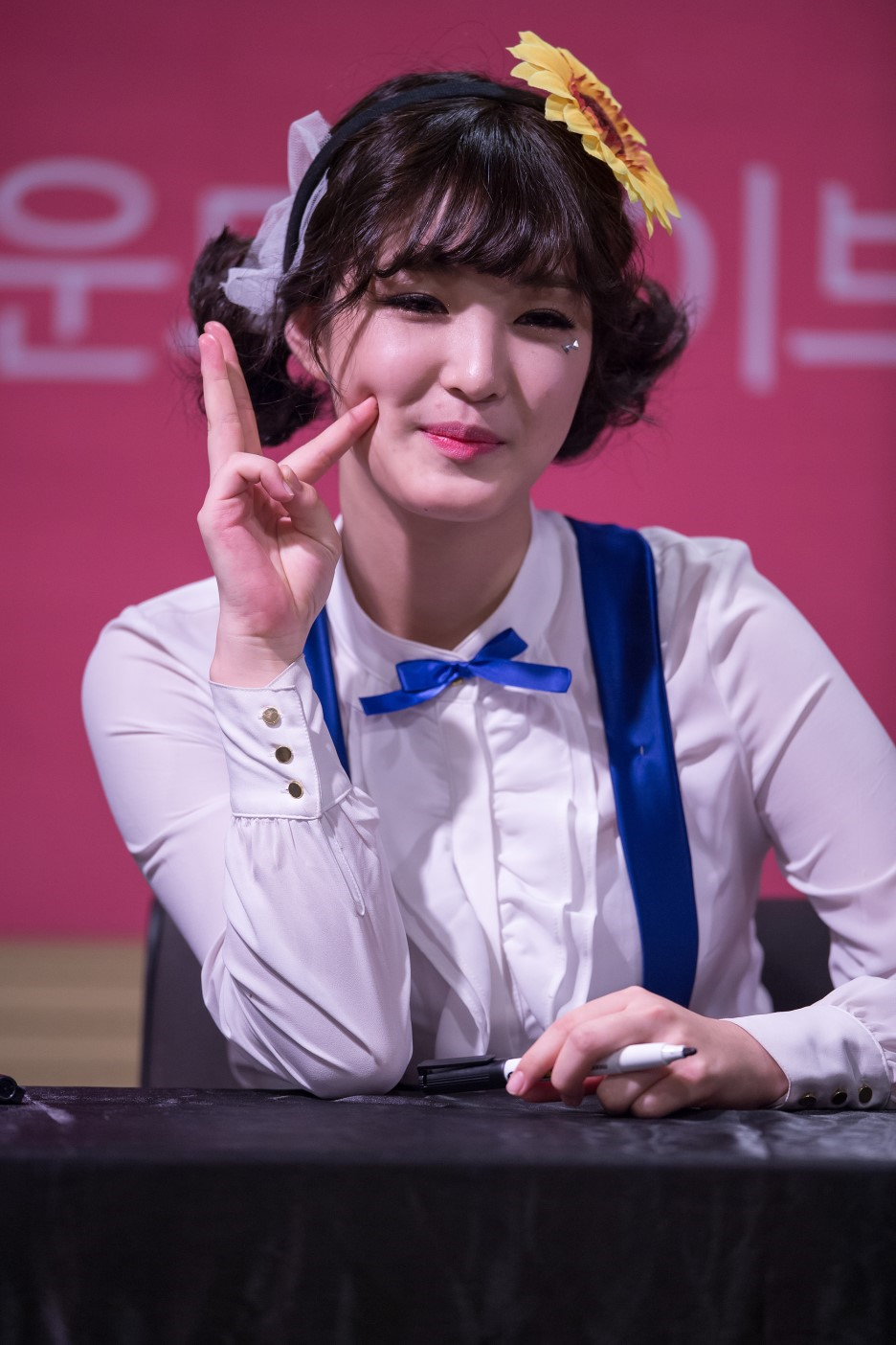 squish face: Laboum squishy cheeks