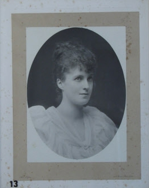 Los Grandes Fotografos: Alice Hughes (1857–1939)