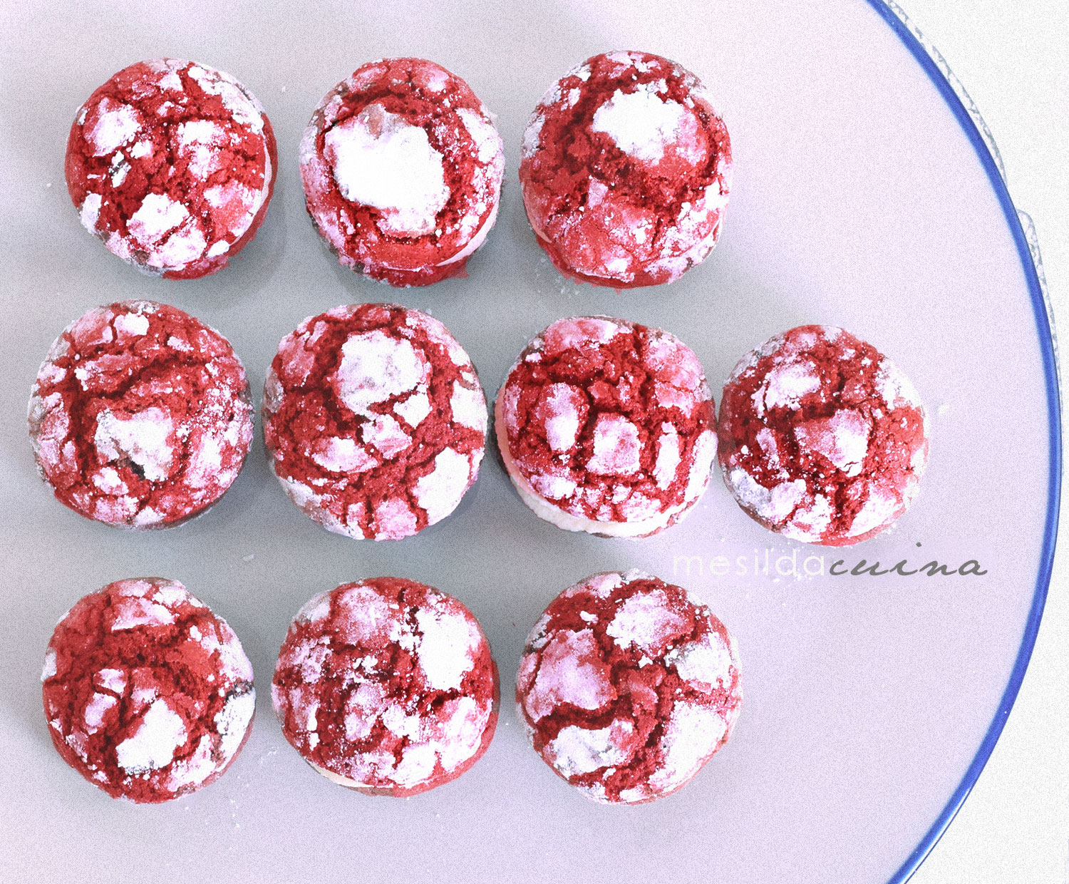 GALLETAS RED VELVET CON CREMA DE QUESO - La cocina de Mesilda