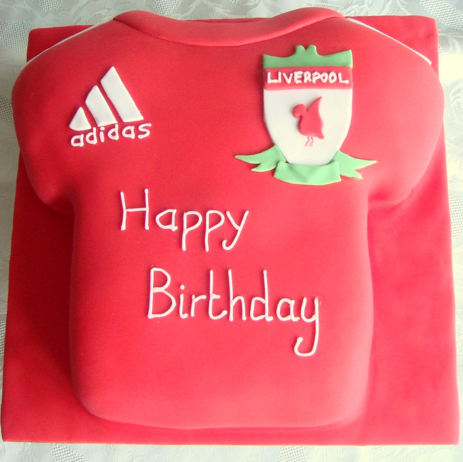 Delores Bakes: Liverpool FC Cake