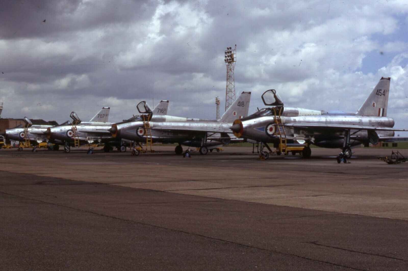 Jet & Prop by FalkeEins: EE Lightning T.5 -ebay photo find #93