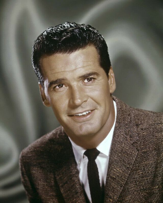 35 Handsome Portrait Photos of James Garner in the 1940s and ’50s ...