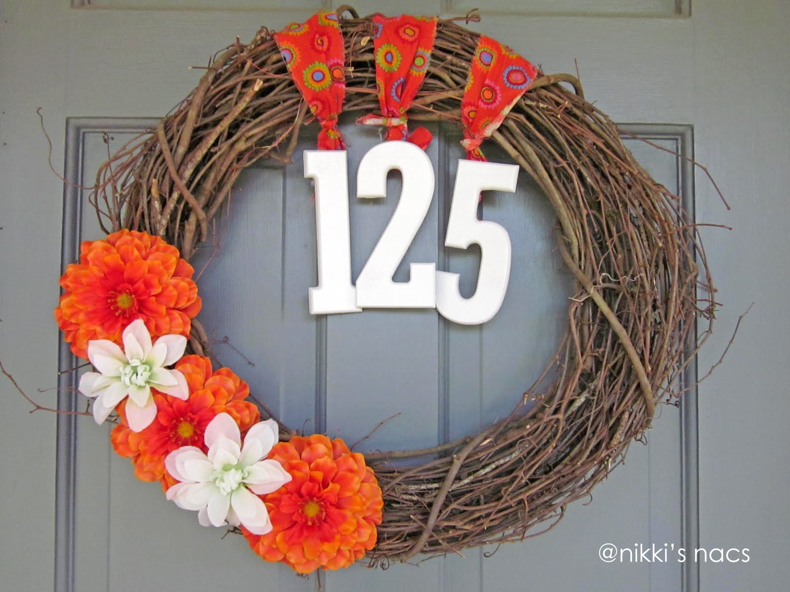 Nikkis' Nacs: House Number Wreath