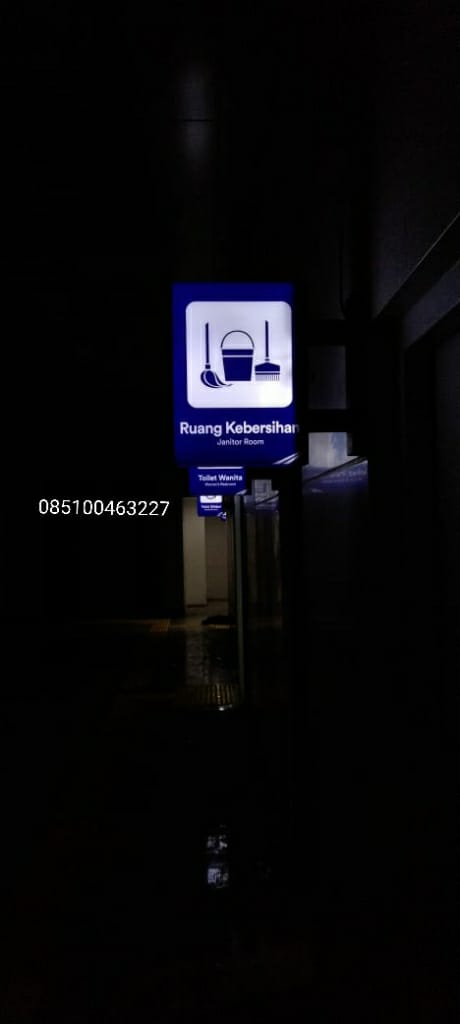 Pembuatan Neon Box,Signage Identitas Ruang Stasiun Matraman ...